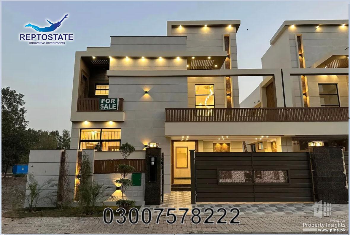 10 Marla House Available for sale in Bahria Town Lahore Home for Sale ...